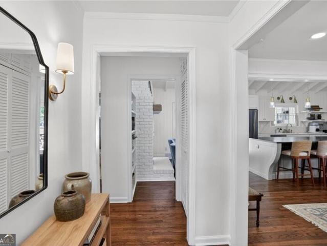 1150 Briar Vista Terrace NE