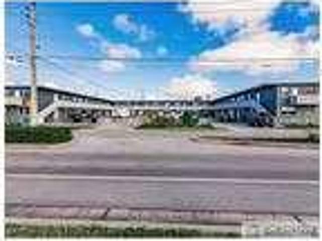 1150 Palm Beach Rd 2