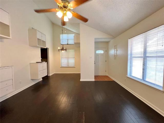 1150 Suburban Street