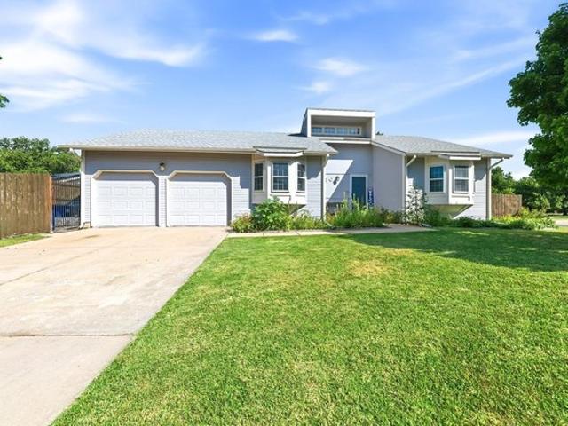 1150 S Burrus St, Wichita, KS 67207