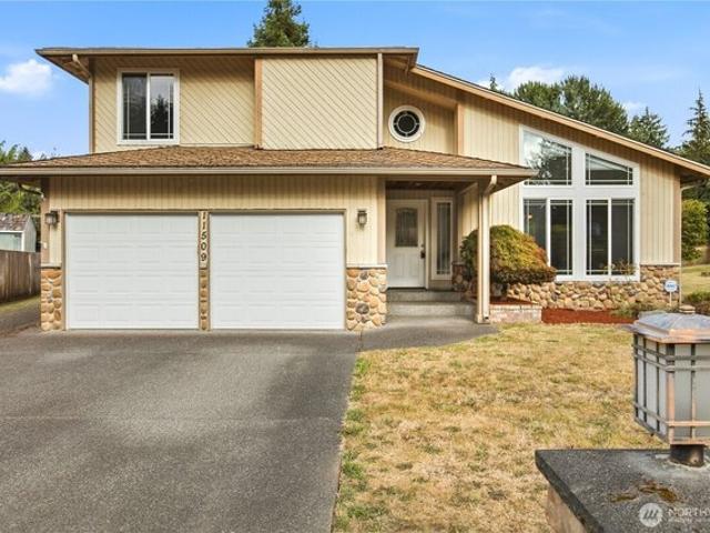 1150 th Avenue Ct E, Puyallup, WA 98373