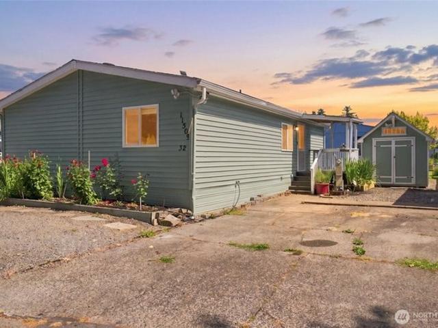 1150 th Avenue Ct E Unit 32, Tacoma, WA 98445