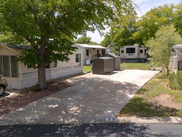 1150 W Red Hills Pkwy Unit 32, Washington, UT 84780