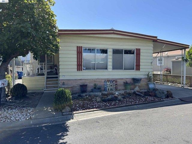 1150 W Winton Ave Spc 470, Hayward, CA 94545