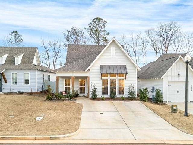 1150 Woodland Cir, Opelika, AL 36801