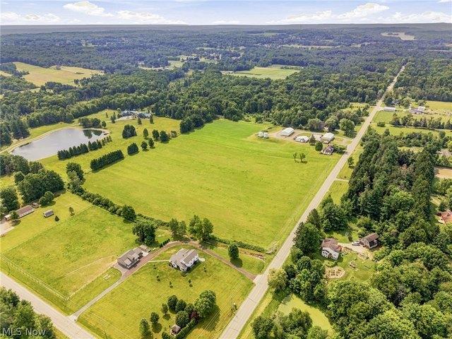 11513 V/L Kile Rd, Chardon, OH 44024