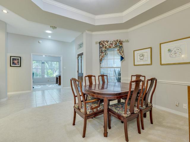 11513 Medallion Ln
