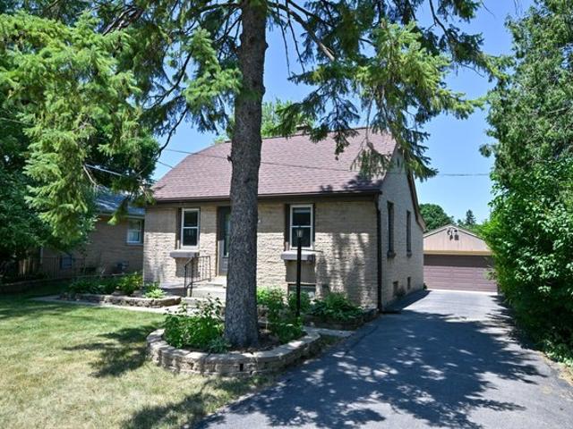 11510 W Wisconsin Ave, Wauwatosa, WI 53226