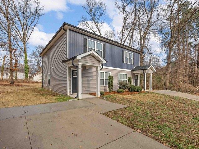 115/117 Oak St, Greer, SC 29651