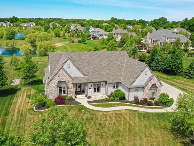 11511 N Oakview Ct, Mequon, WI 53092