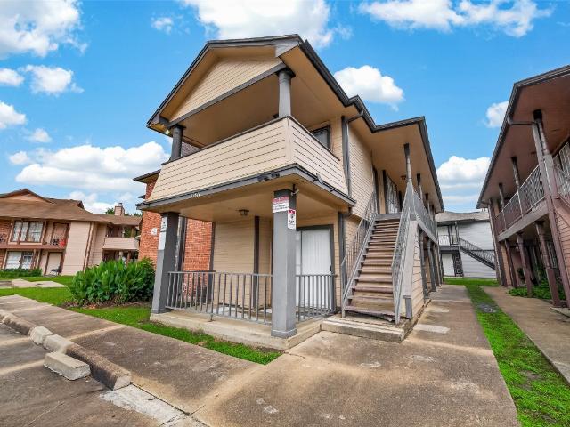 11511 Nobility Dr, Unit A, Houston, TX 77477 | MLS #57617 | Compass