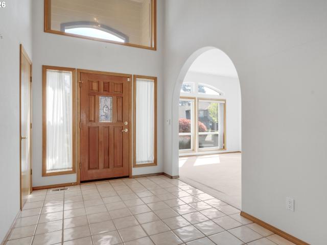 11512 NE 33RD AVE