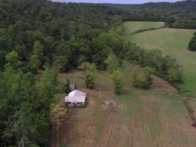 11517 MT Carmel Rd, Decaturville, TN 38329