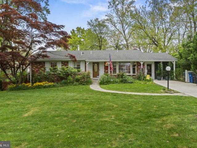 11514 Gainsborough Rd, Potomac, MD 20854