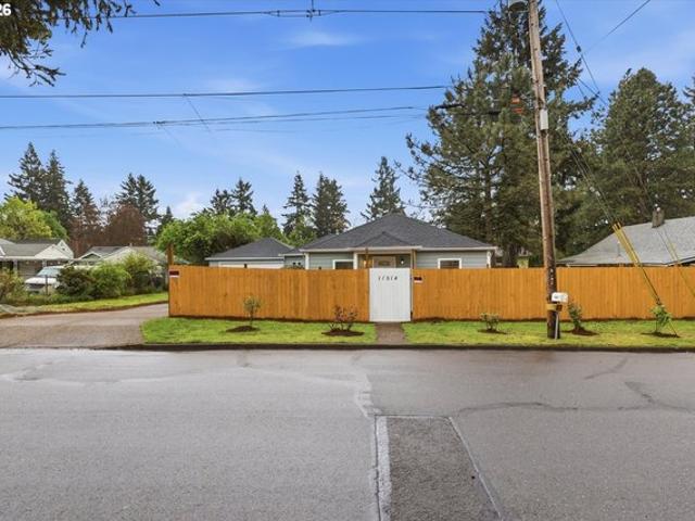 11514 SE Alder St, Portland, OR 97216