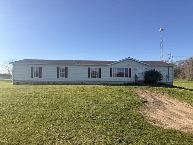 11516 Territorial Rd, Munith, MI 49259