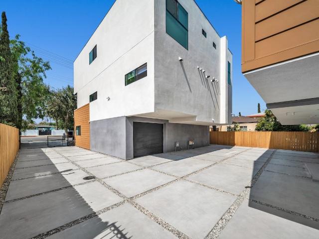 11516 Victory 4 Bedroom Apartment for Rent at 11516 Victory Blvd, Los Angeles, CA 91606 Mid Town North Hollywood
