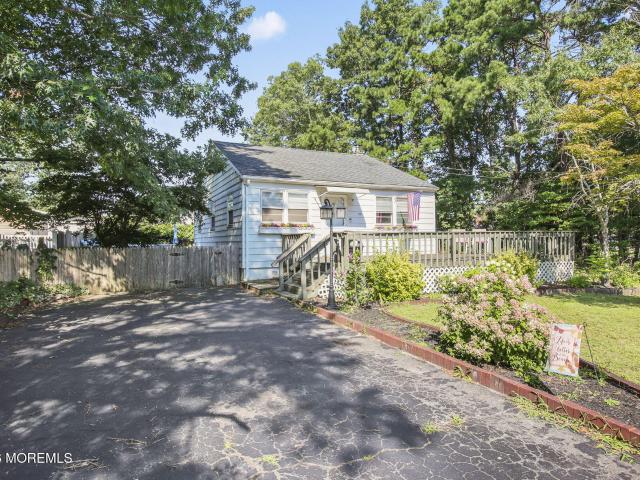1151 Beechmont Street