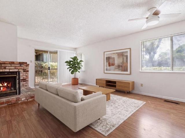 1151 Chadwick Cir