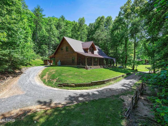 1151 Chestnut Valley Rd