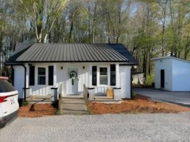 1151 Dry Creek Rd, Smithville, TN 37166