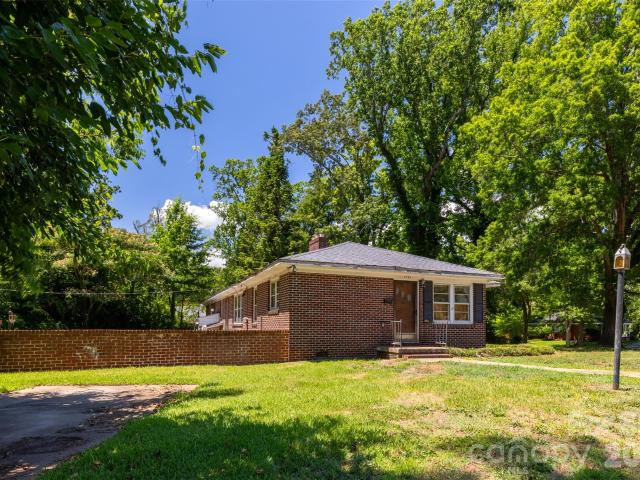 1151 Evergreen Circle
