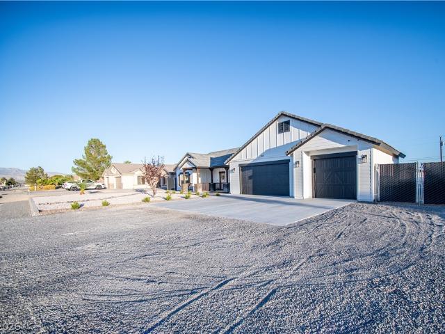 1151 E Blackhorn