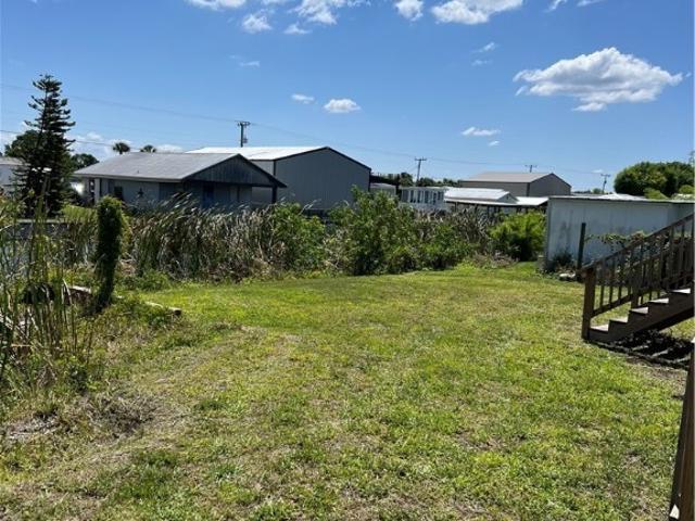1151 Lake Dr, Okeechobee, FL 34974 | MLS #225038 | Compass