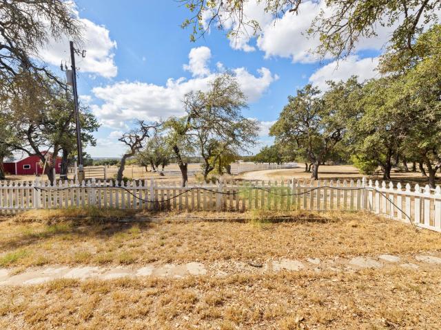 1151 Live Oak Trl