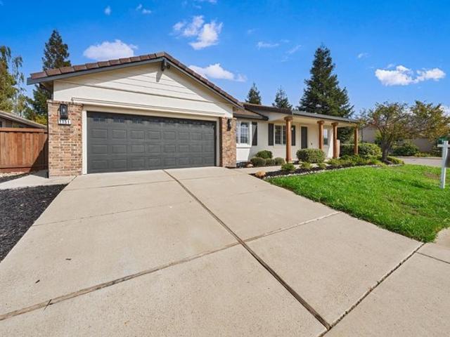 1151 Paddington Cir, Galt, CA 95632