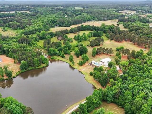 1151 Social Circle Fairplay Rd, Social Circle, GA 30025