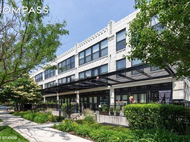 1151 W 14th Pl 233, Chicago, IL