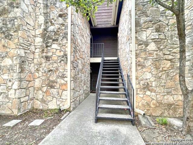 11520 Huebner Rd, Unit 108