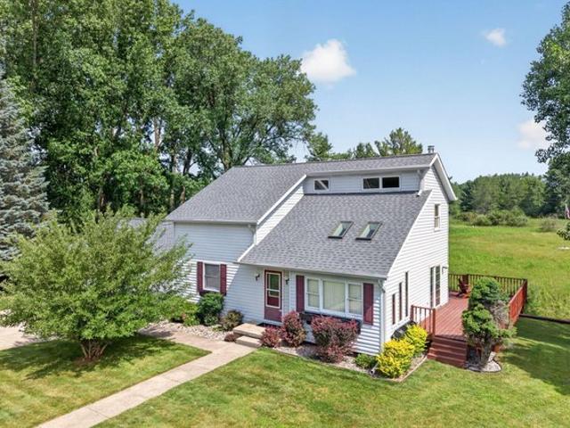 11520 N Lookout Rdg, Canadian Lakes, MI 49346