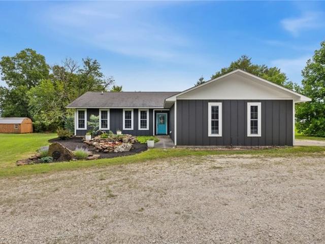 11522 Pearce Rd, Fayetteville, AR 72701
