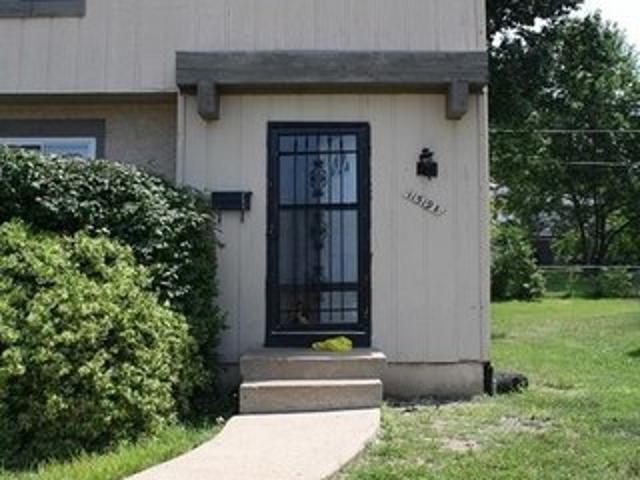 11527 Richmond Ave, Kansas City, MO 64134
