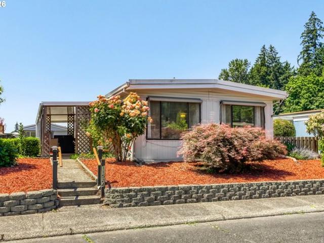 11524 SW Royal Villa Dr, Tigard, OR 97224