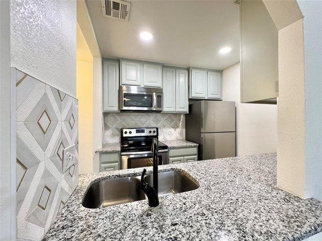 11525 N Meridian Ave Apt 203, Oklahoma City, OK 73120