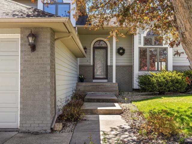 11525 Pondview Court