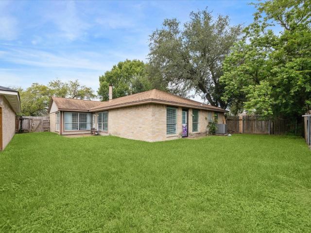 11526 Villa Heights Dr, Houston, TX 77066 | MLS #50109 | Compass