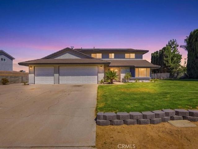 11529 Geyser Dr, Jurupa Valley, CA 91752