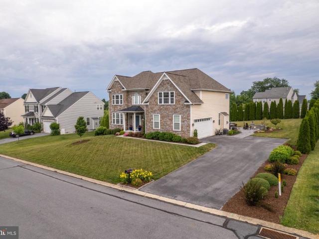 1152 Belmont Way