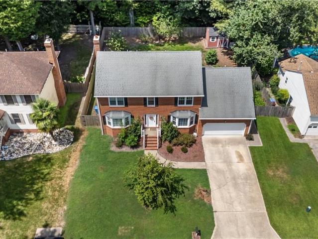 1152 Crystalwood CIR