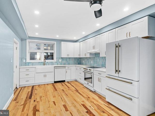1152 S 15th St, Philadelphia, PA 19146