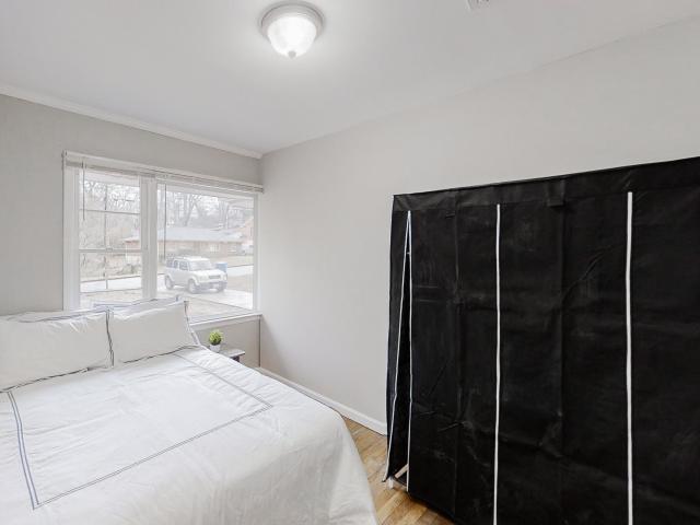 1152 S Parkwood Dr, 1 bed, 1 full bath