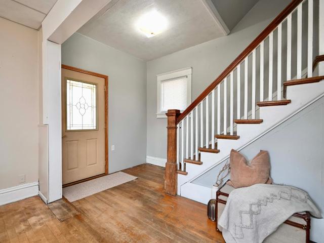 1152 W 5th Street