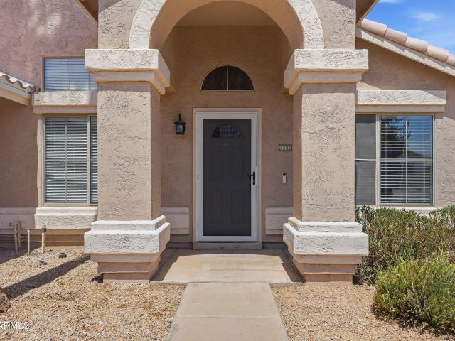 1152 w oriole way
