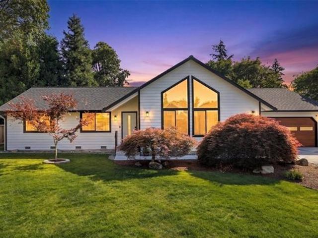 11533 SE 85th Ln, Newcastle, WA 98056