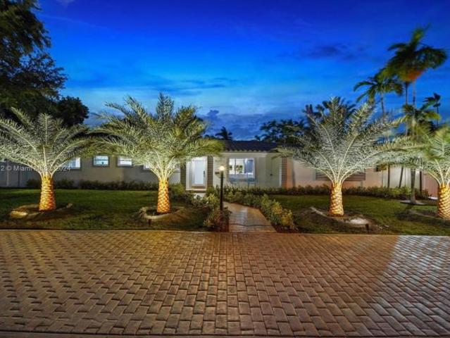 11530 NE 7th, Biscayne Park, FL 33161