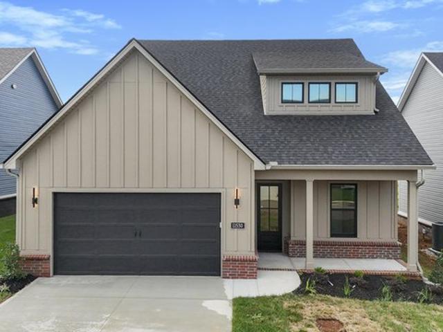 11530 Olympic Valley Dr, Knoxville, TN 37932